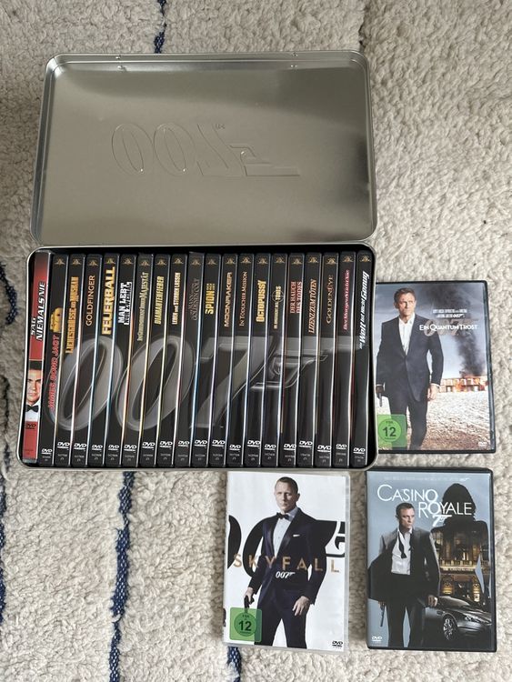 James Bond box set (for true fans only!) (Gebraucht) in für CHF 45 ...