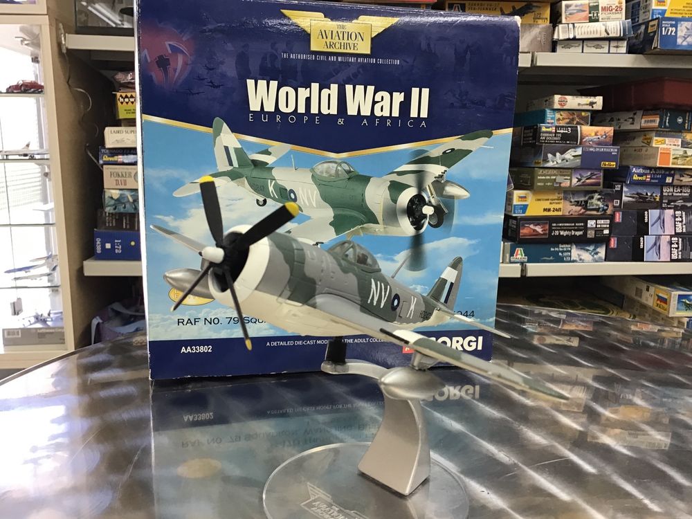 Corgi AA33802 Republic P-47D Thunderbolt, 1:72, (Gebraucht) in ...