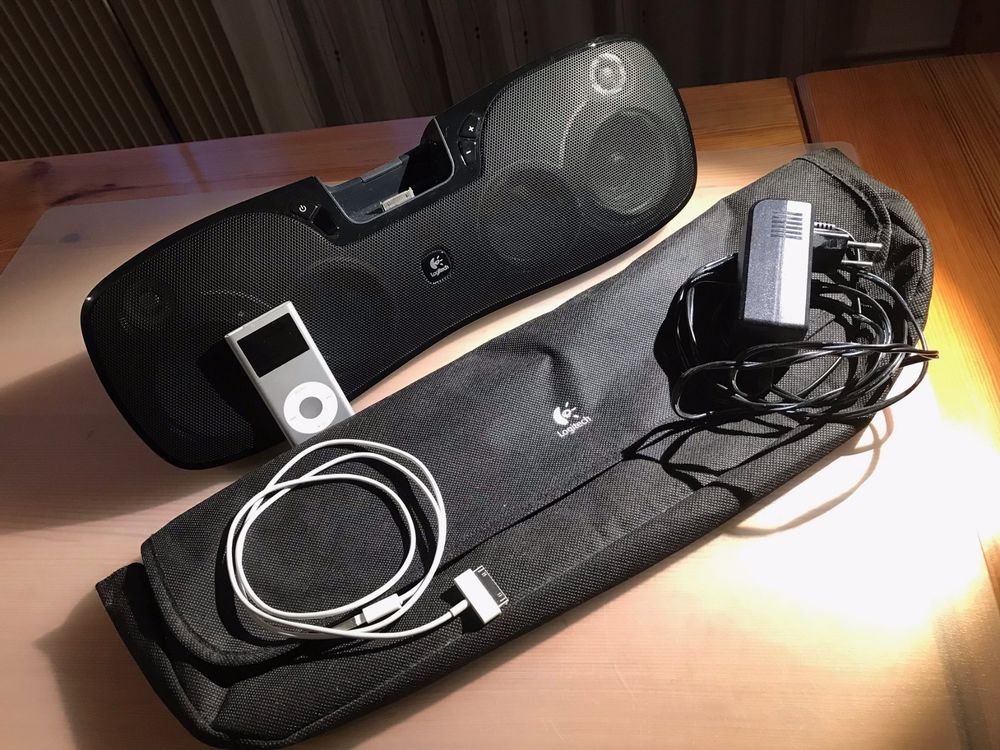 IPod Nano (2nd generation) + Logitech Speaker / Lautsprecher (Gebraucht ...