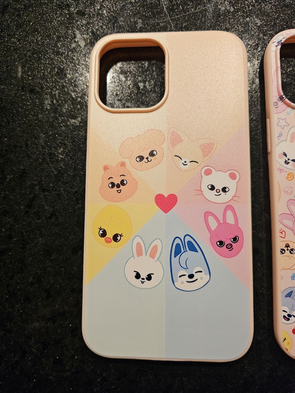 Zwei neue Stray Kids-Hüllen für iPhone 12 Pro Max (Neu und ...