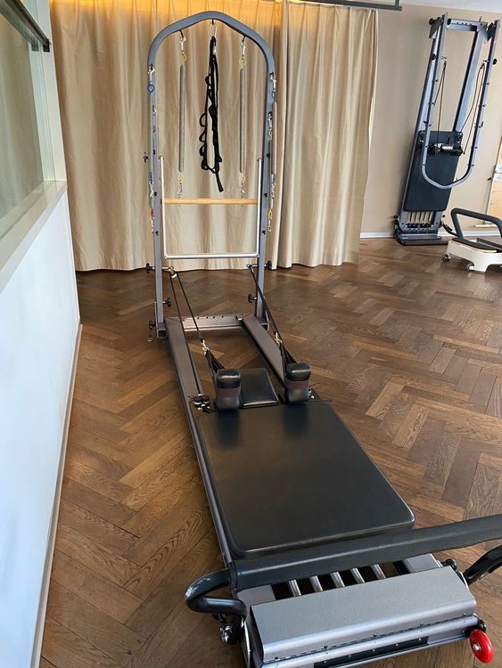 Pilates Allegro Reformer mit Tower von Balanced Body (Gebraucht) in ...