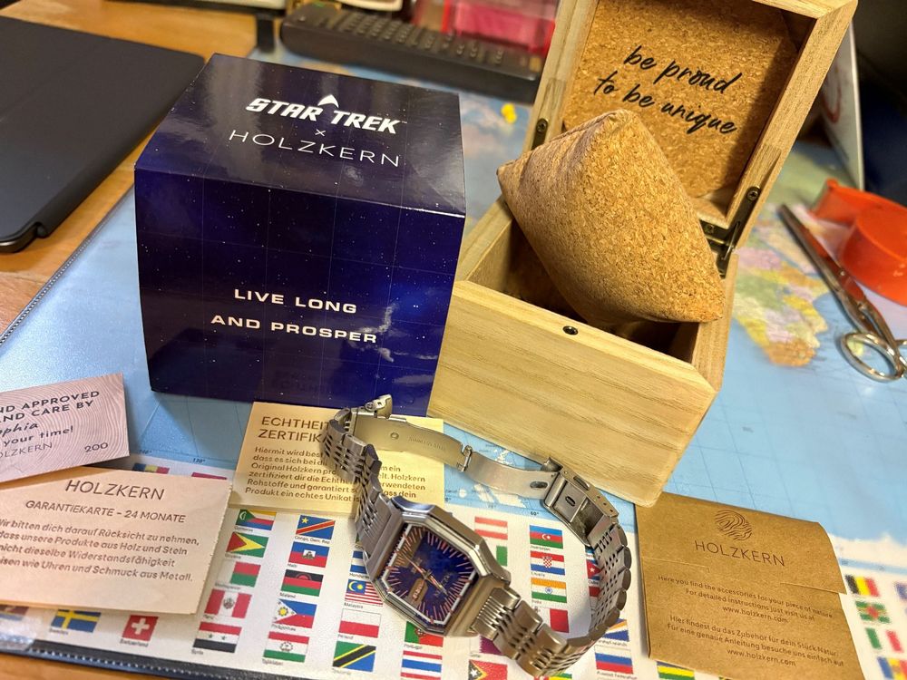 Holzkern x Star Trek: Space Warp Armbanduhr - 112/1000 (Gebraucht) in ...