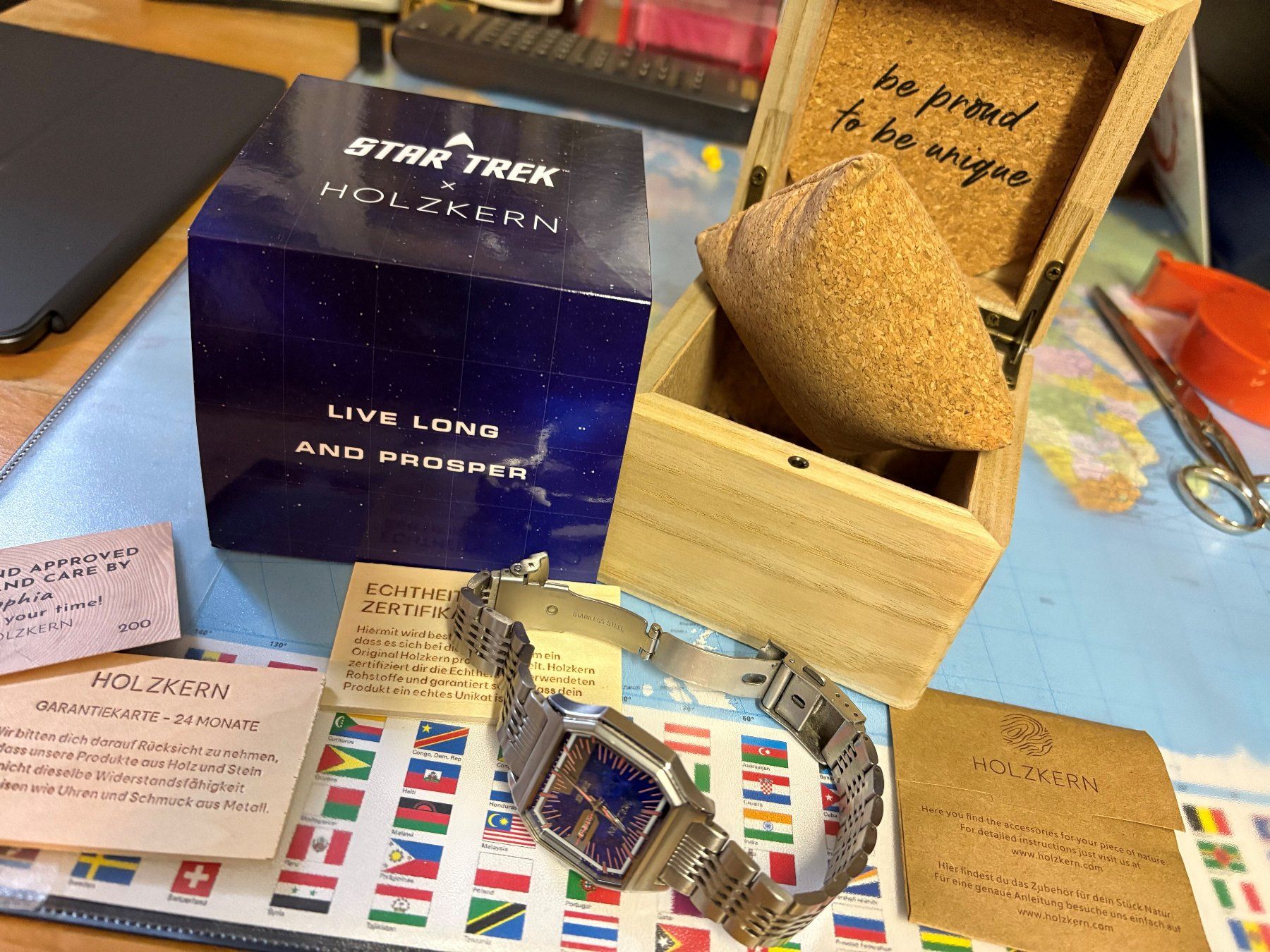 Holzkern x Star Trek: Space Warp Armbanduhr - 112/1000 (Gebraucht) in ...