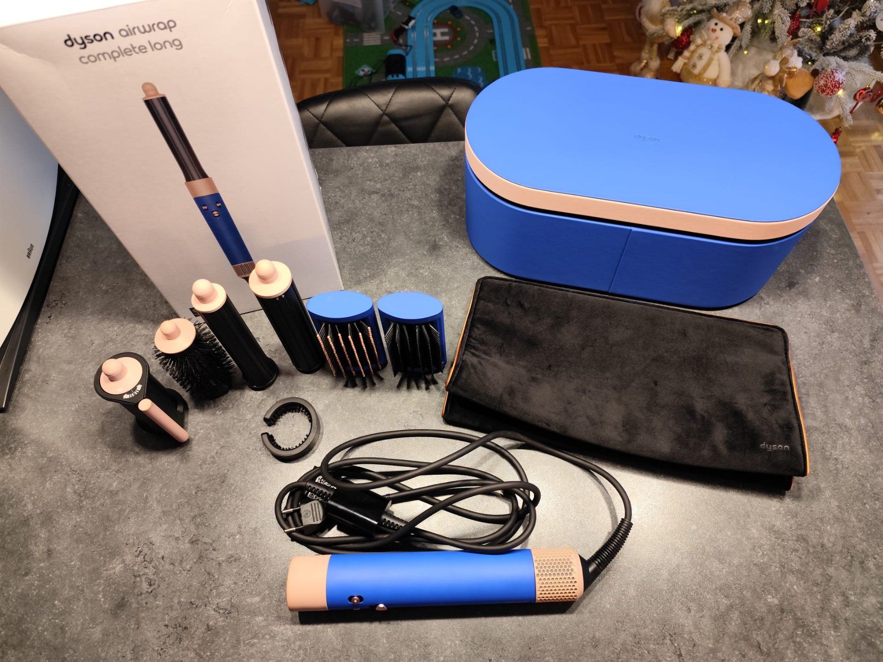 Dyson Airwrap Complete Long + sac de voyage (D'occasion) à Prilly pour ...