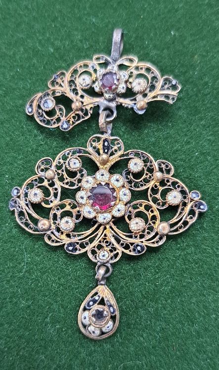 Anhänger, feiner antiker Trachtenschmuck (Gebraucht) in Zug für CHF 11 – mit Lieferung auf ...