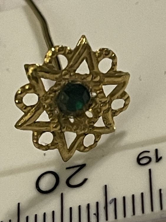 Vieille aiguille plaquée or jaune pierre jade bon état (D'occasion) à ...