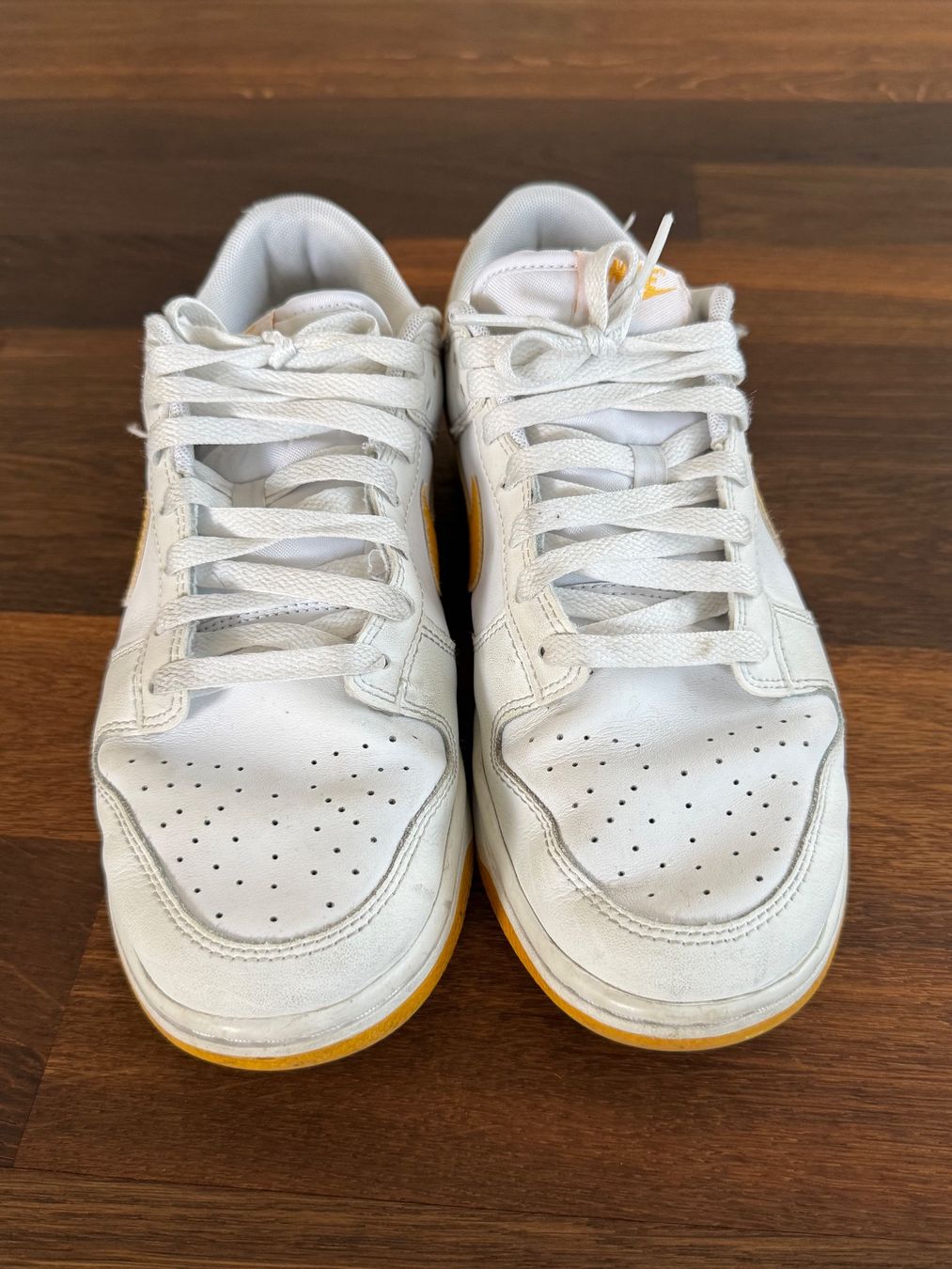 Nike Dunk Low White University Gold, EU 42.5, guter Zustand (Gebraucht ...