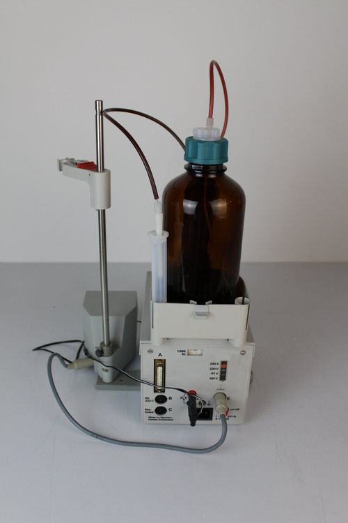 Metrohm Dosimat 665 mit Magnetrührer und Schlitten (Gebraucht) in ...