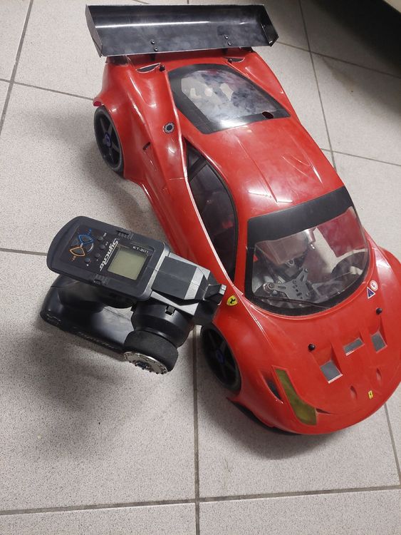 RC 1:8 Ferrari 458 GT2 / 2 Gänger Benzin (Gebraucht) in Hüttlingen für ...