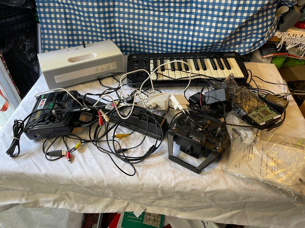 Nur ab Fr.1-(233) (Gebraucht) in Illnau-Effretikon für CHF 6 – nur Abholung auf Ricardo kaufen