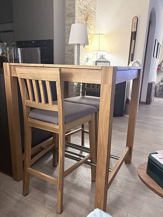 Table haute avec tabourets (D'occasion) à Echallens pour CHF 80 ...