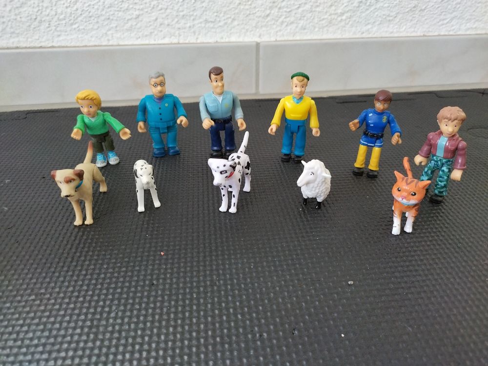 Feuerwehrmann Sam: Figuren/Tiere (Gebraucht) in Weiach für CHF 5 – mit ...