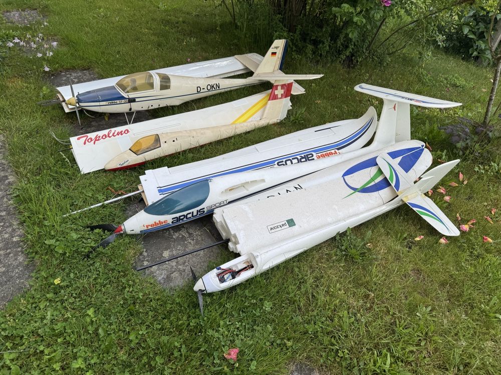 Modellflugzeug Zubehör, Ladegeräte, etc. ab 1.- CHF (Defekt) in Herzogenbuchsee für CHF 70 – nur ...