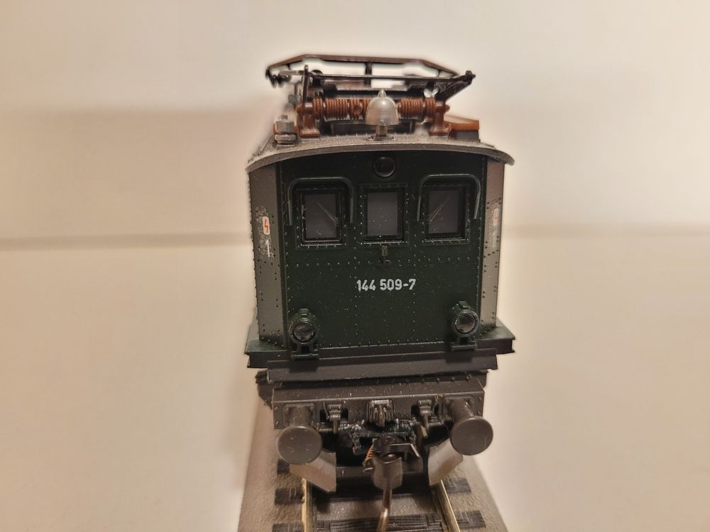 Locomotive HO Roco 4130 DB E 144 5 avec OVP (Gebraucht) in La Tour-de ...