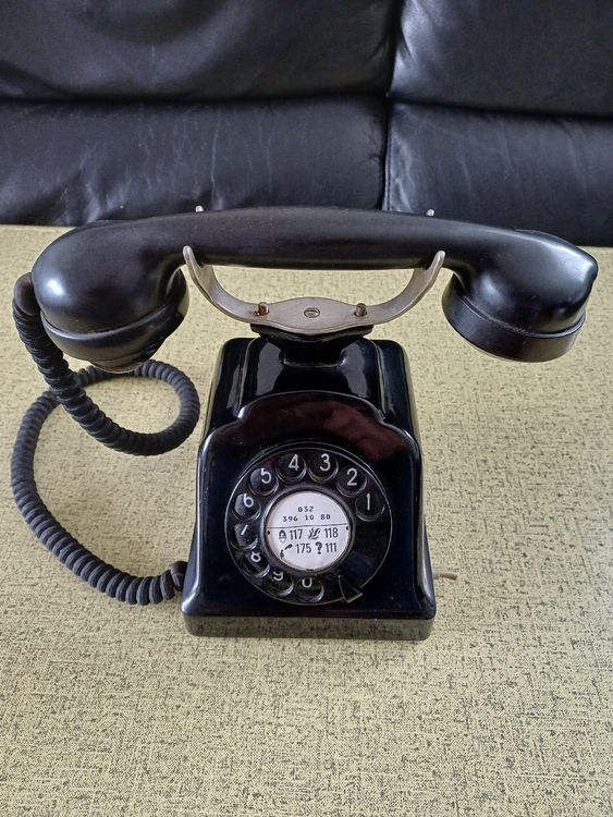 Antikes Bakelit Telefon, Schwarz,Top Zustand (Gebraucht) in Ebersecken ...