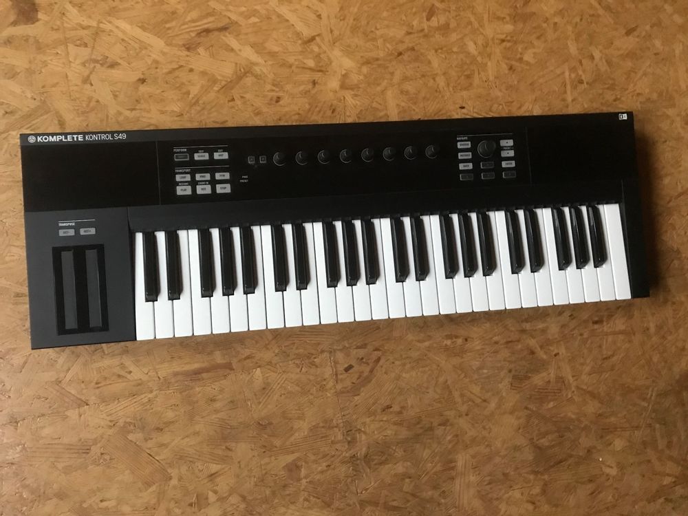 Native Instruments Komplete Kontrol 49 Mk1 | Kaufen auf Ricardo