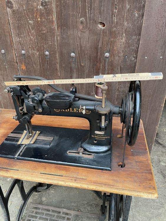 Antike Nähmaschine von Adler (Gebraucht) in Villmergen für CHF 75 – nur Abholung auf Ricardo kaufen