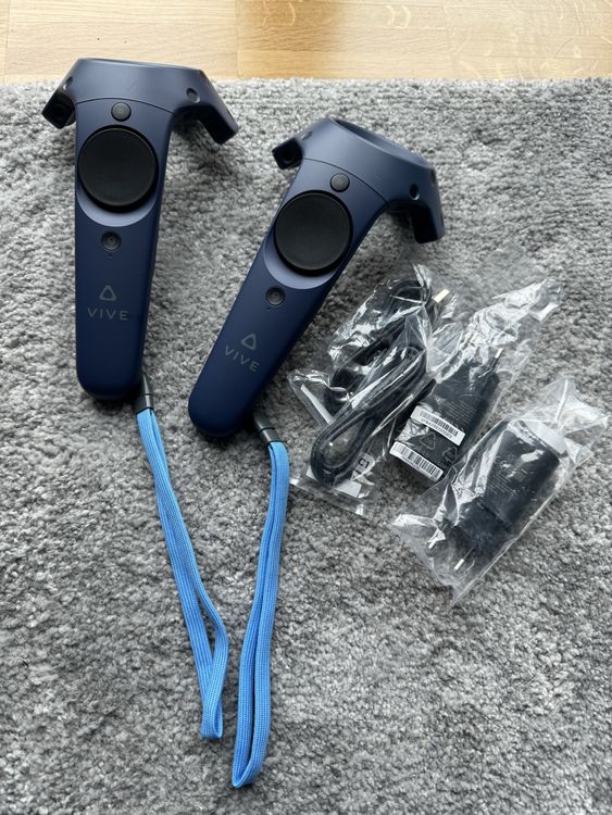 2 HTC Vive 2.0 Controller / Neu + Garantie (Neu (gemäss Beschreibung ...