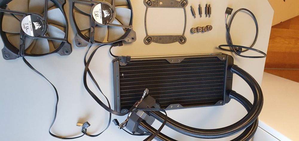 Corsair H100i v2 (5.50cm) Wasserkühler (Gebraucht) in Feusisberg für ...