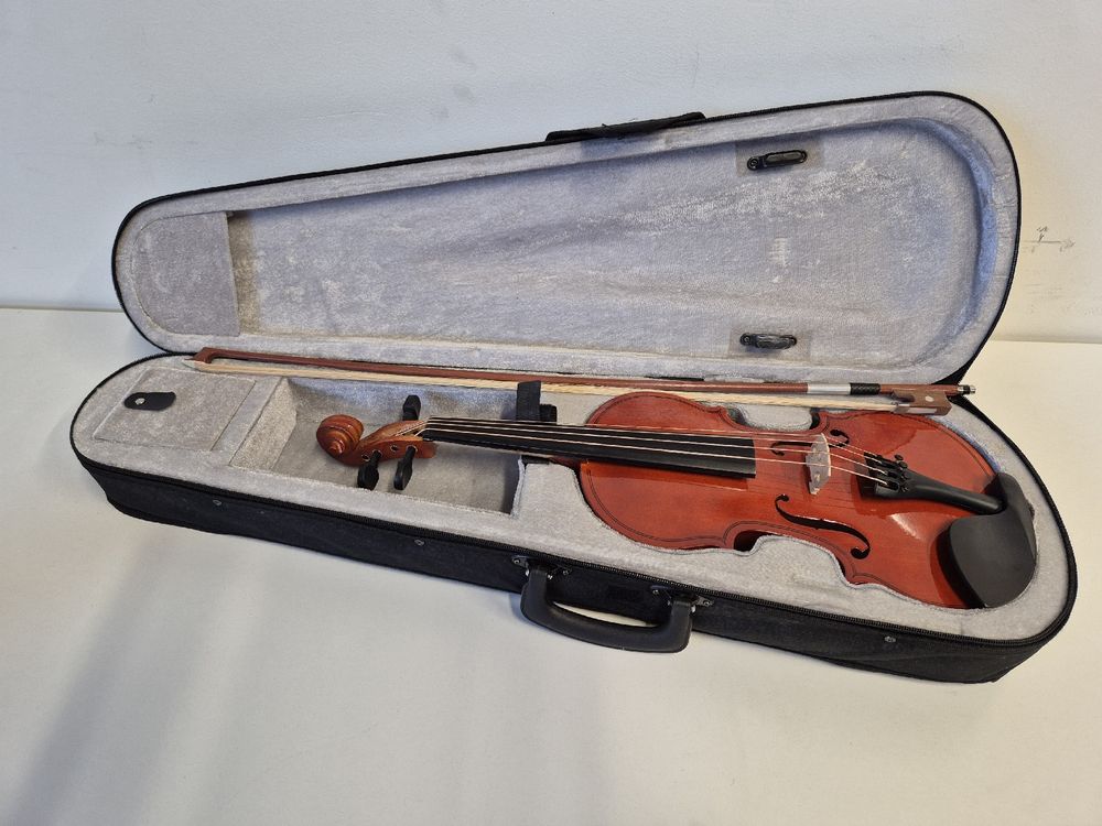 3/4 Violine mit Koffer und Bogen (Gebraucht) in Bern für CHF 55 – mit ...