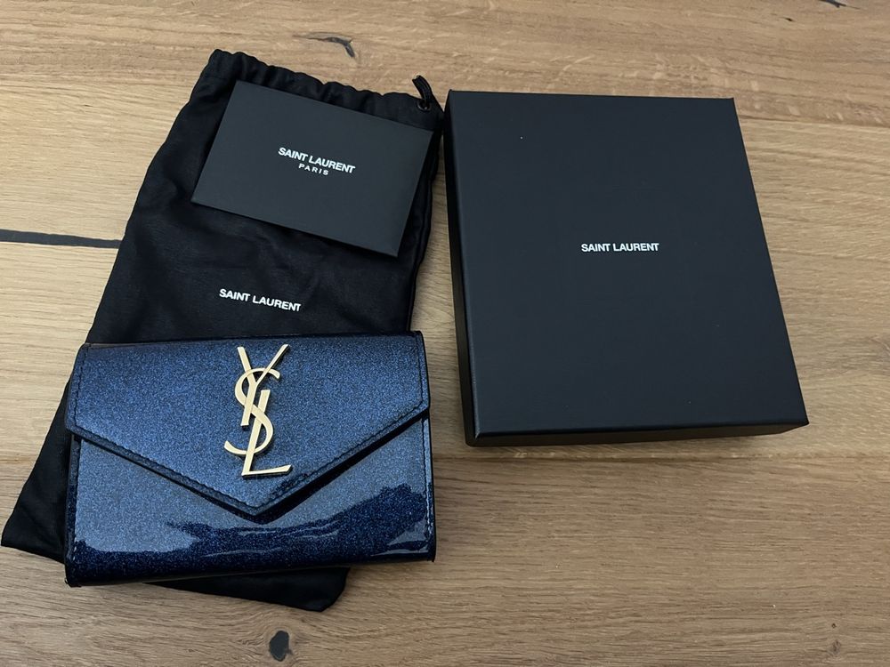 YSL Glitter Wallet Blue NEW! (Neu und originalverpackt) in Windisch für ...