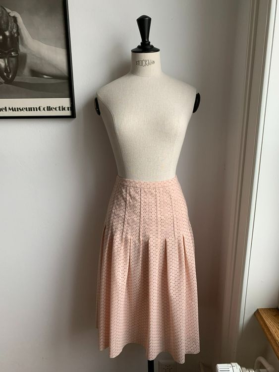 AKRIS punto: Pinkfarbener Jupe aus Japan. Spitze, 34, NP 860 (Neu ...