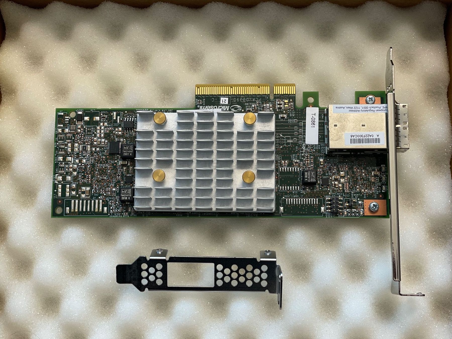 804398-B21: HPE HPE Smart Array E208e-p SR Gen10 (Neu und originalverpackt) in Büron für CHF 155 ...