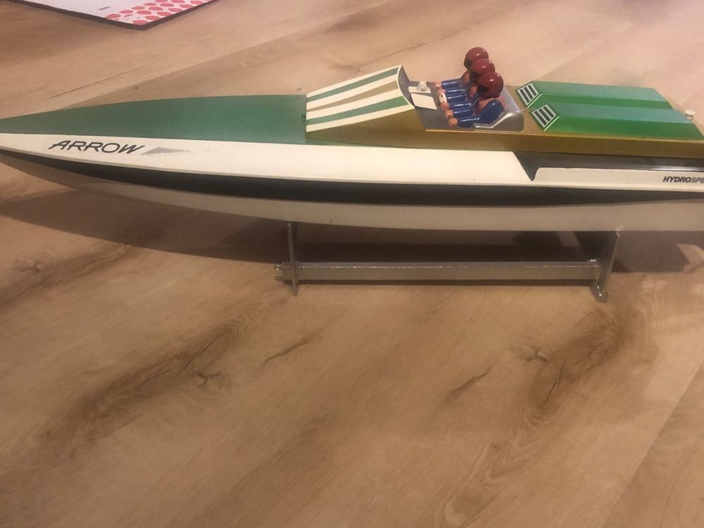 Modell-Rennboot Arrow, 80 cm lang | Kaufen auf Ricardo