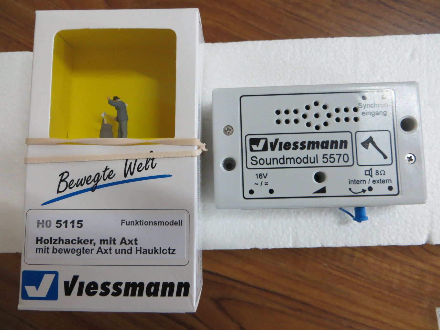 Viessmann Holzhacker mit Axt + Soundmodul, HO, 5115 + 5570 (Neu (gemäss ...
