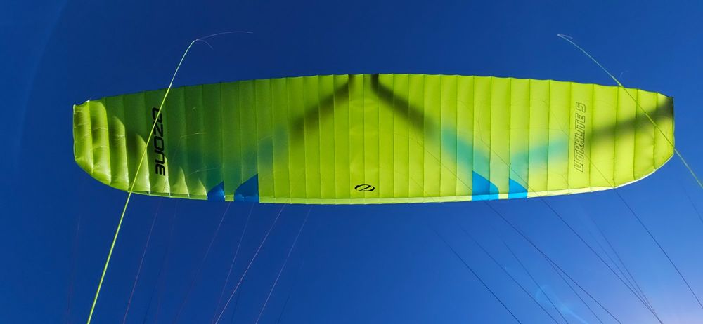Ozone Ultralite 5, Gleitschirm, neuwertig (Gebraucht) in Bremgarten b. Bern für CHF 2350 – mit ...