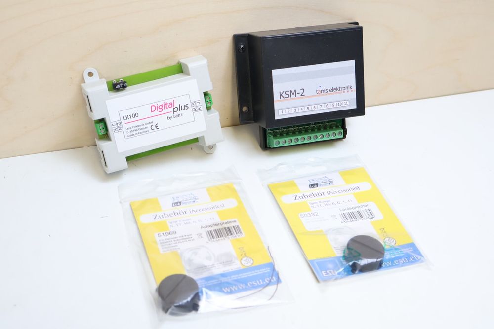 Lenz LK100 + Tams Kehrschleifenmodul KSM2 + ESU Lautsprecher (Gebraucht ...