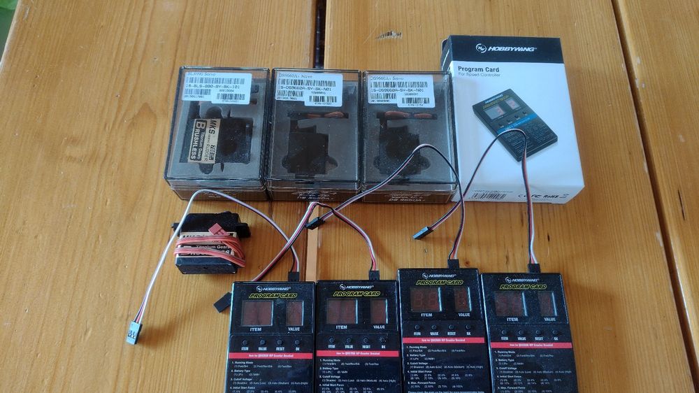 MKS Servos (Neu (gemäss Beschreibung)) in Kappel SO für CHF 54 – mit ...