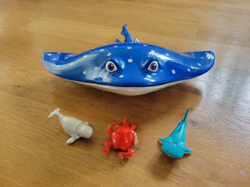 Figuren aus "Findet Dory" (Gebraucht) in Effretikon für CHF 10 – mit ...