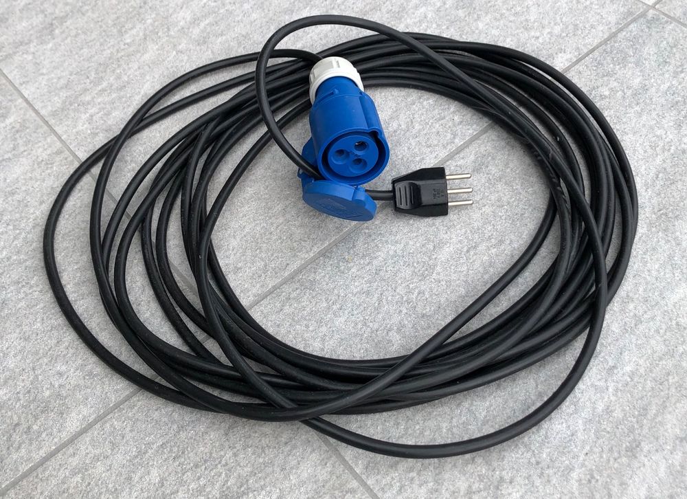 Camping Strom - Adapterkabel und Stecker (Gebraucht) in Uttigen für CHF ...