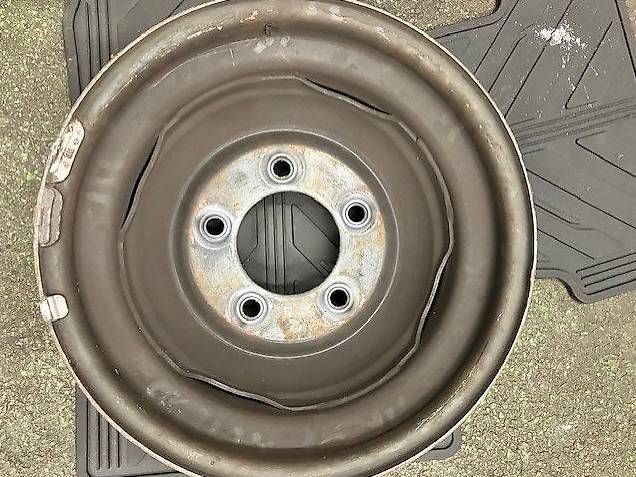 Land Rover Defender jantes en tole 16" (D'occasion) à Ollon VD pour CHF ...