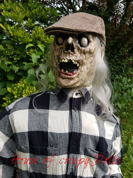 HALLOWEEN / HORROR ZOMBIE OPA/ 👻🕷 (Neu (gemäss Beschreibung)) in Root ...