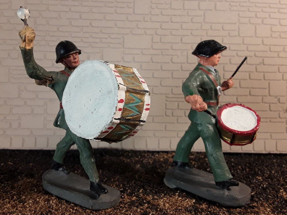 2 x Figuren Elastolin __ schweizer Armee Trommler _ 1:22 (Gebraucht) in Uerikon für CHF 19 – mit ...