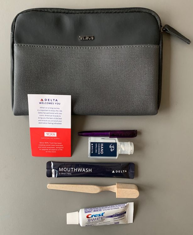NEU Delta - Tumi Business Class - Amenity Kit | Kaufen auf Ricardo