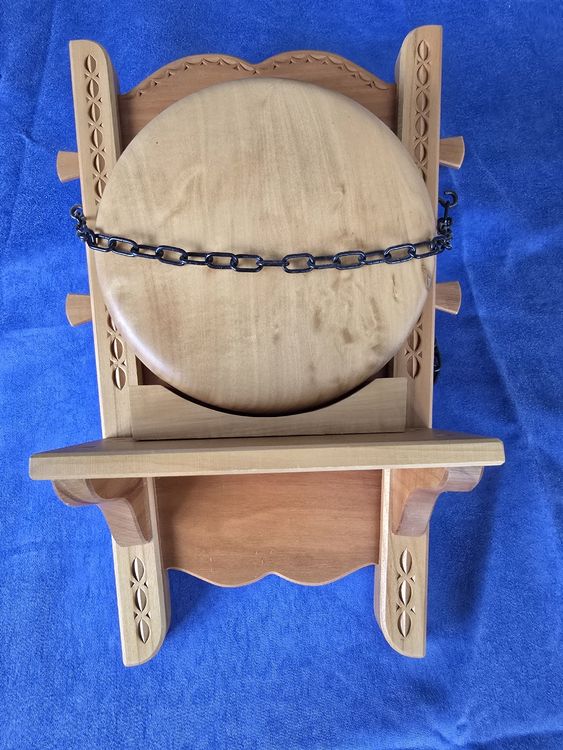 Cacolet murale en bois sculpté vintage (D'occasion) à Riaz pour CHF 30 ...