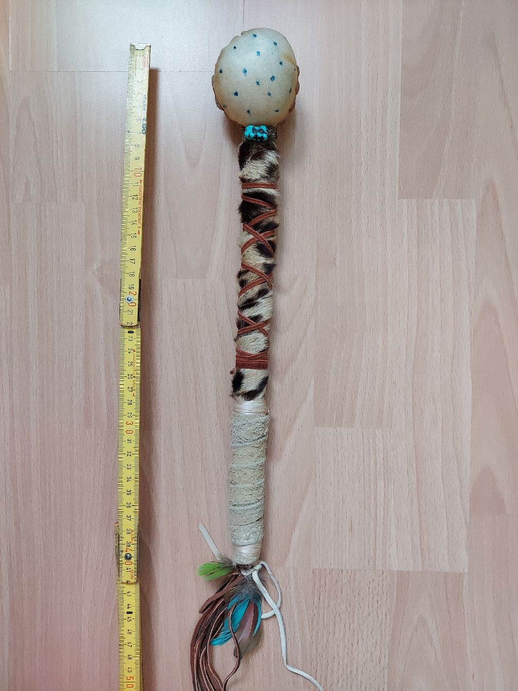 Rassel Schamanisch mit Jaguarfell (Neu (gemäss Beschreibung)) in ...