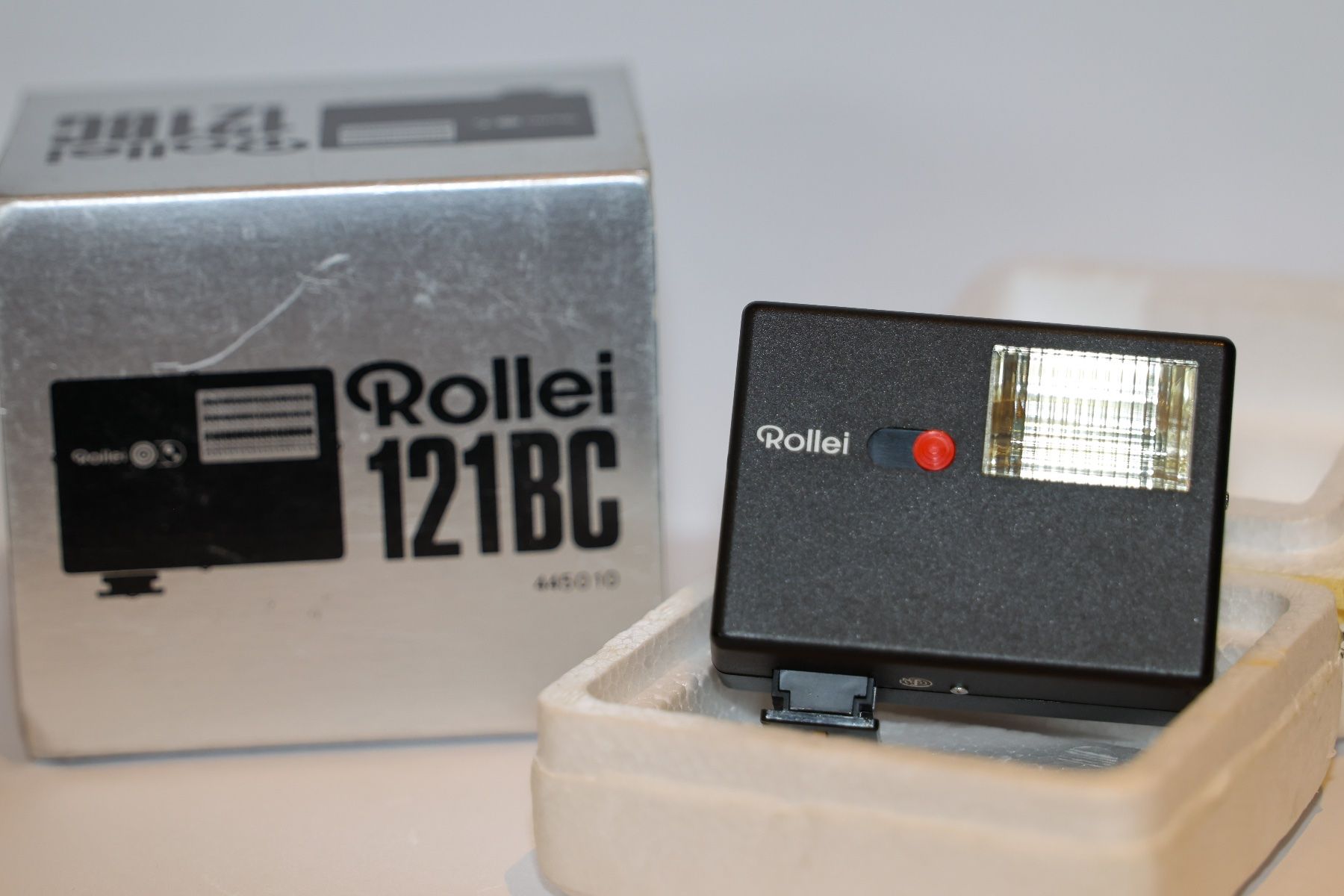 Rollei 35 SE (1980) mit Blitzgerät 121BC - ungeprüft (Gebraucht) in ...