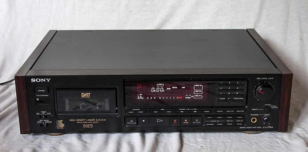 Sony DTC-55 ES DAT (Digital Audio Tape) (Defekt) in Fraubrunnen für CHF 92 – nur Abholung auf ...