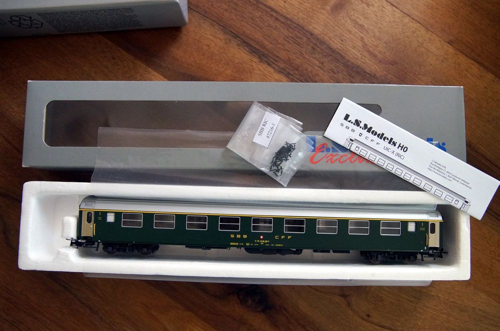 L.S. Models 47 216-1 - SBB UIC-X Am Epoche IV (Neu und originalverpackt ...