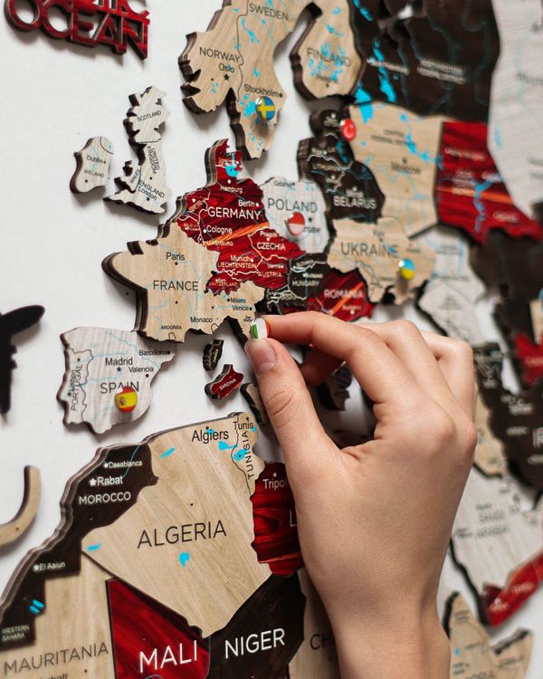 URBAN - Weltkarte aus Holz M (Neu und originalverpackt) in Burgdorf für CHF 130 – mit Lieferung ...