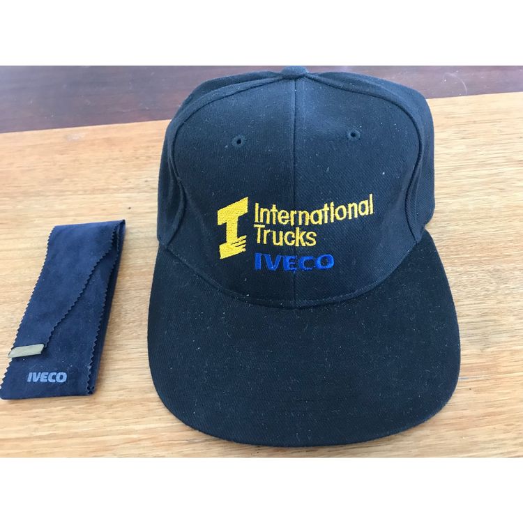 IVECO CAP & SCHLÜSSELANHÄNGER (Neu (gemäss Beschreibung)) in ...