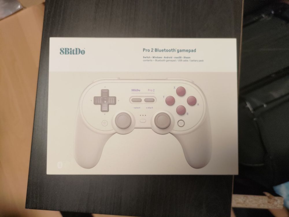 8BitDo Pro 2 Bluetooth gamepad | Kaufen auf Ricardo