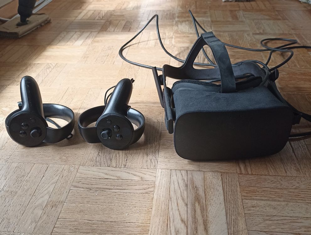 Meta rift vr ( oculus ) + Meta touch (Gebraucht) in Moutier für CHF 70 ...