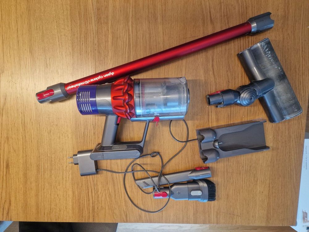 Dyson V10 Motorhead | Kaufen auf Ricardo