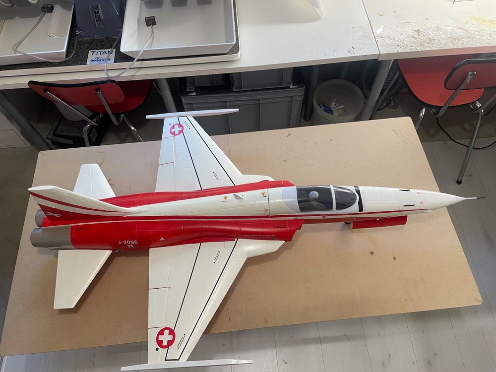 Freewing F5 Tiger | Kaufen auf Ricardo