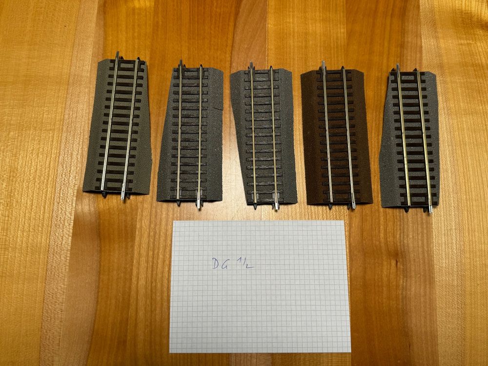 Roco Line mit Bettung Konvolut 29 Schienen (Gebraucht) in Goldau für ...